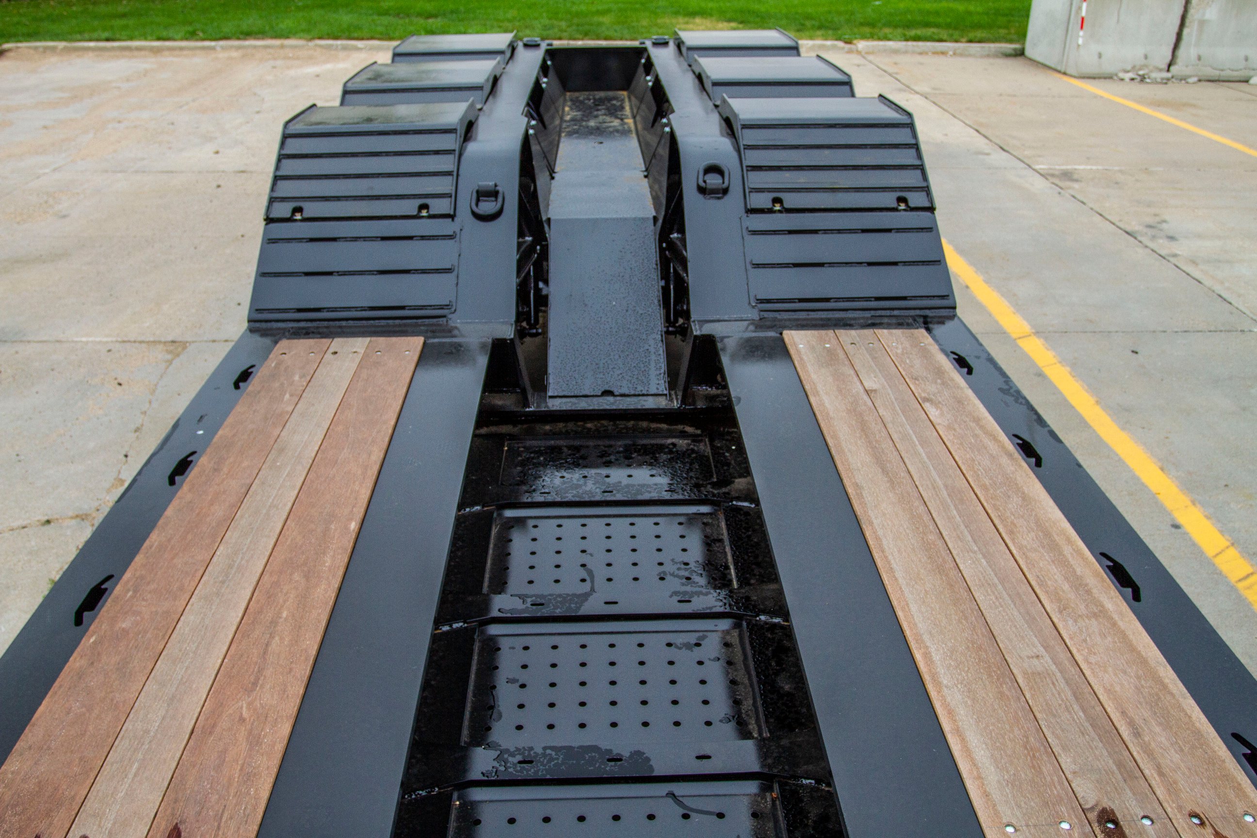 Load King's 60-Ton Lowboy